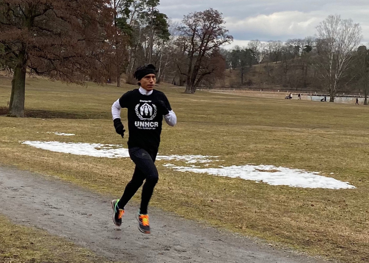 På lördag springer Andreas minst 3 varv på Asics Stockholm Marathons ...